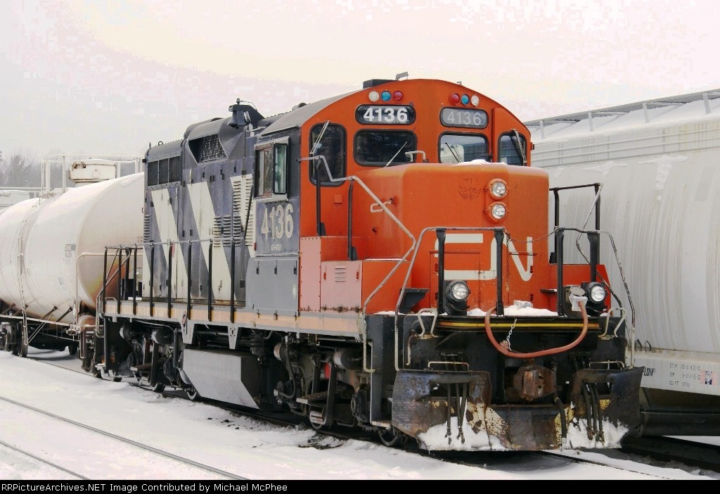 CN GP9rm